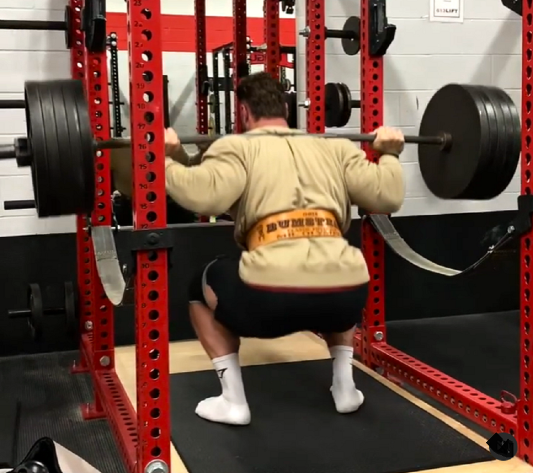 Squatting Barefoot: Pros, Cons, and Practical Tips - The Barbell