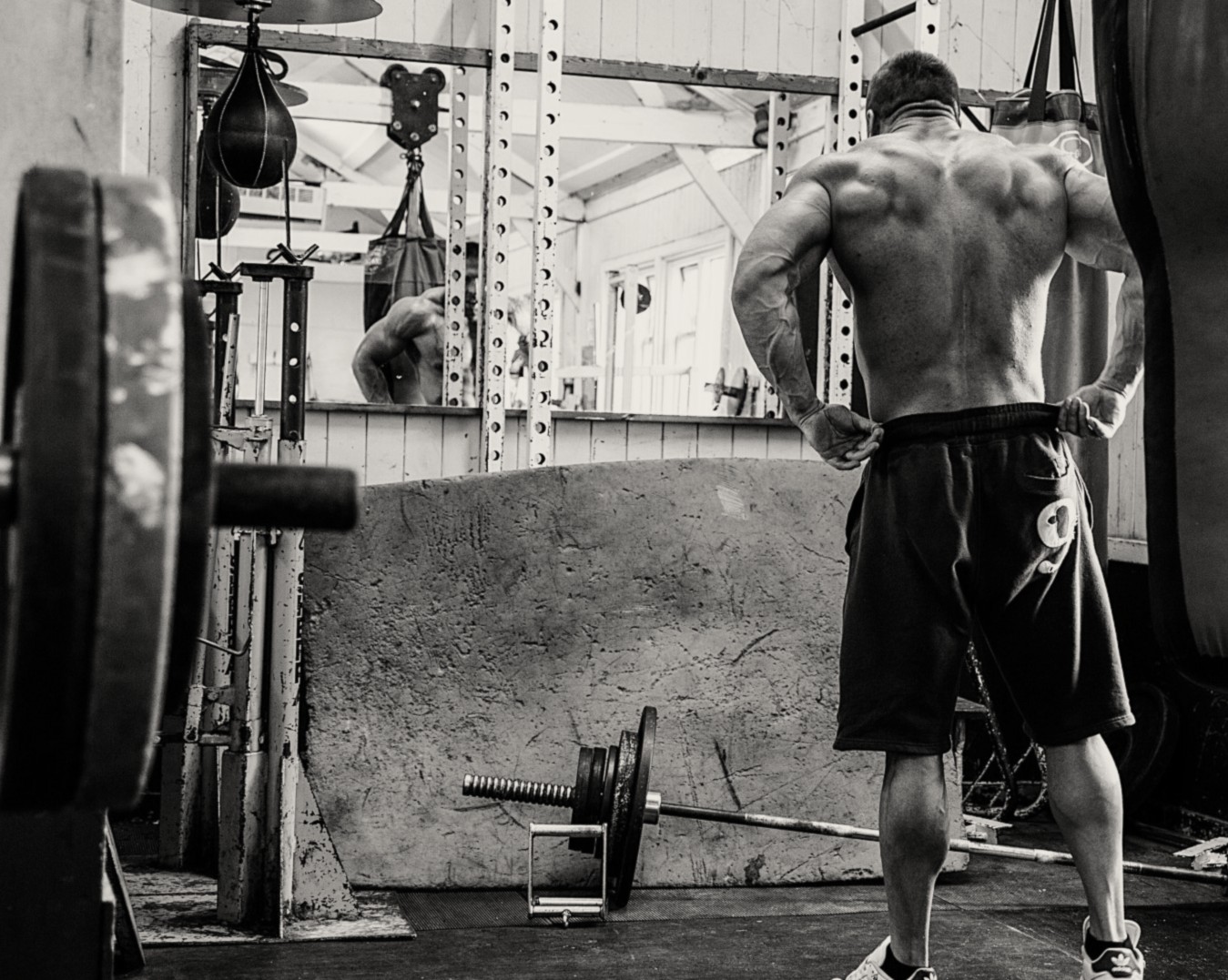 10 Lifting Myths That Are Holding You Back - The Barbell
